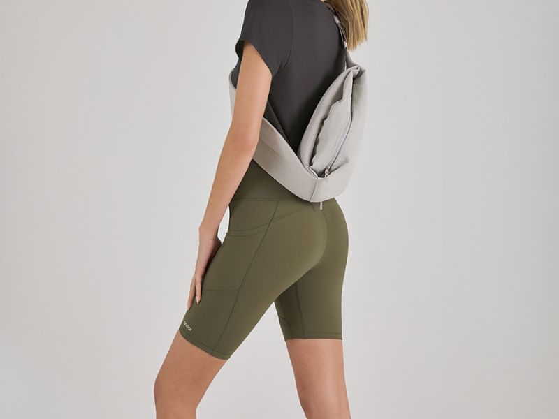 8 Best Yoga Wear Brands & Liforme Mat Sale with Up to 45% Off Locally ...